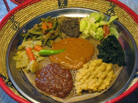 RESTAURANGKARTAN.SE » Gojo Fasika » Yetsom Beyeaynetu Vegetarisk mat ...