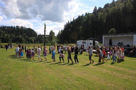 CAMPINGKARTAN.SE » Ullared Camping » Midsommar firande