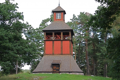 KYRKOKARTAN.SE » Tensta kyrka » Klockstapeln öster om kyrkan är byggd ...