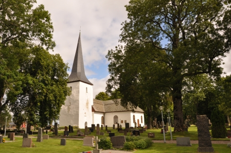 KYRKOKARTAN.SE » Bolstads kyrka » Bolstad kyrka 10 augusti 2011